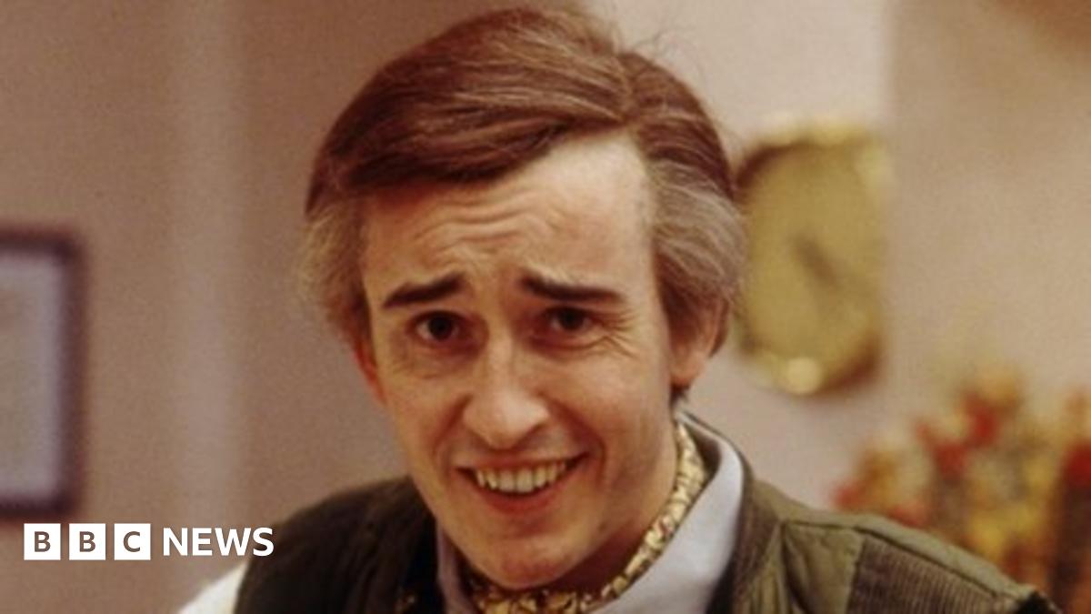 Alan Partridge film gets release date - BBC News