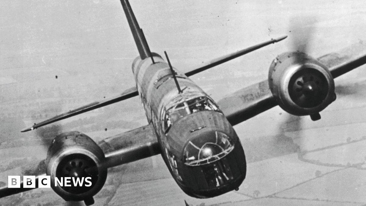 Bomber Command fliers in their own words - BBC News