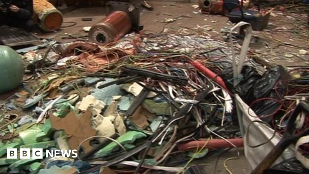 Sussex metal thefts quadruple in two years - BBC News