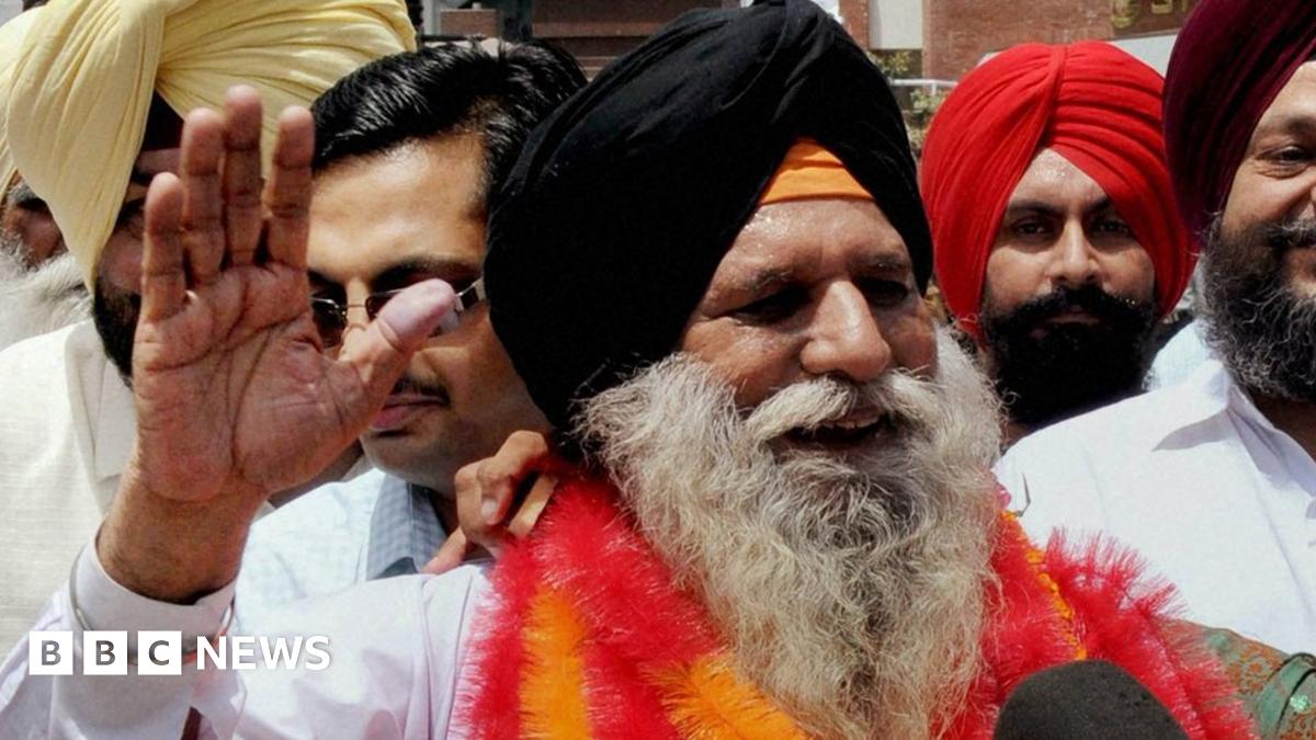 Meeting India's angry spy Surjeet Singh - BBC News