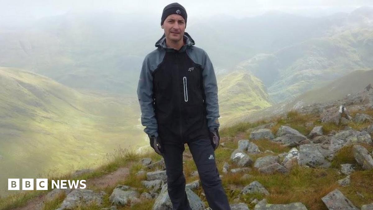 Police appeal over hiker Christopher Whitfield missing in Snowdonia ...