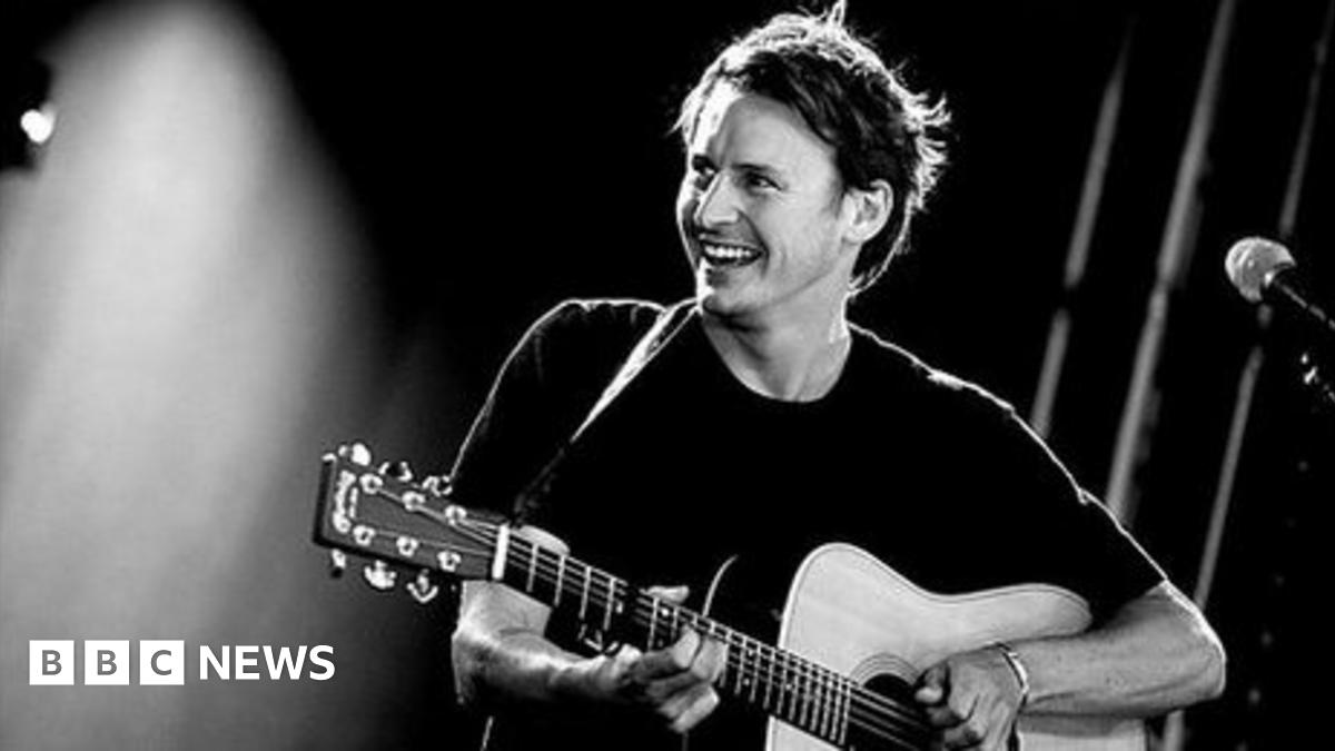 Ben Howard says his next record is a 'little way off' - BBC News