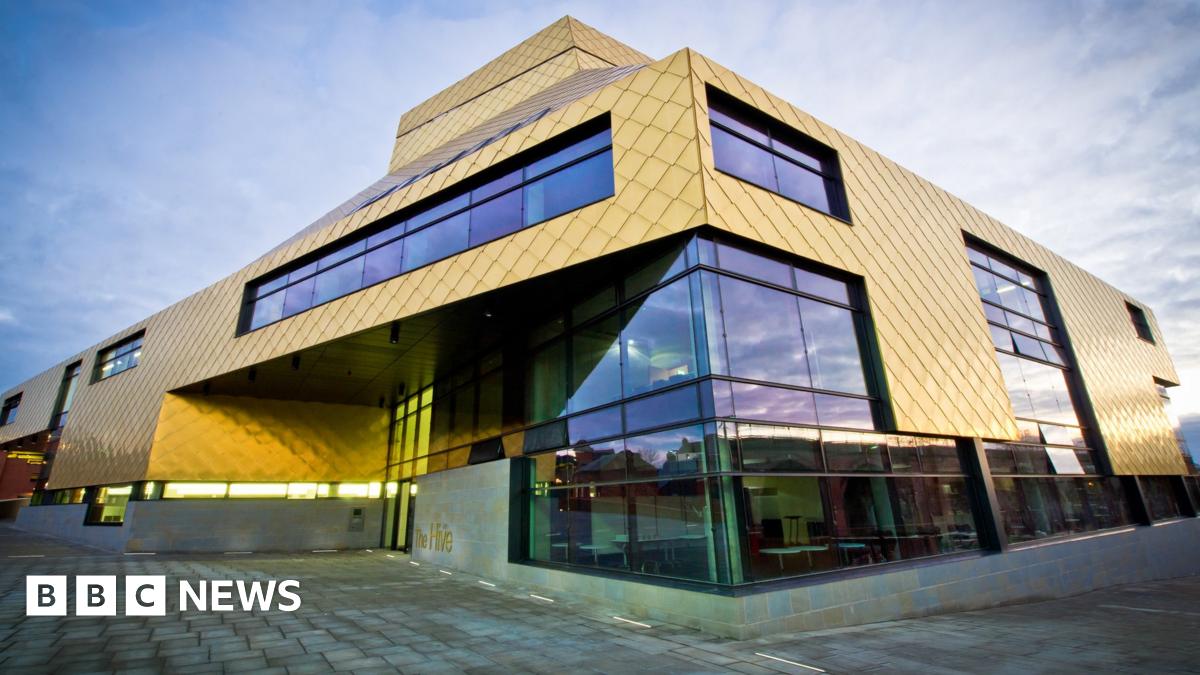 Worcester Hive: £60m library and history centre opens - BBC News