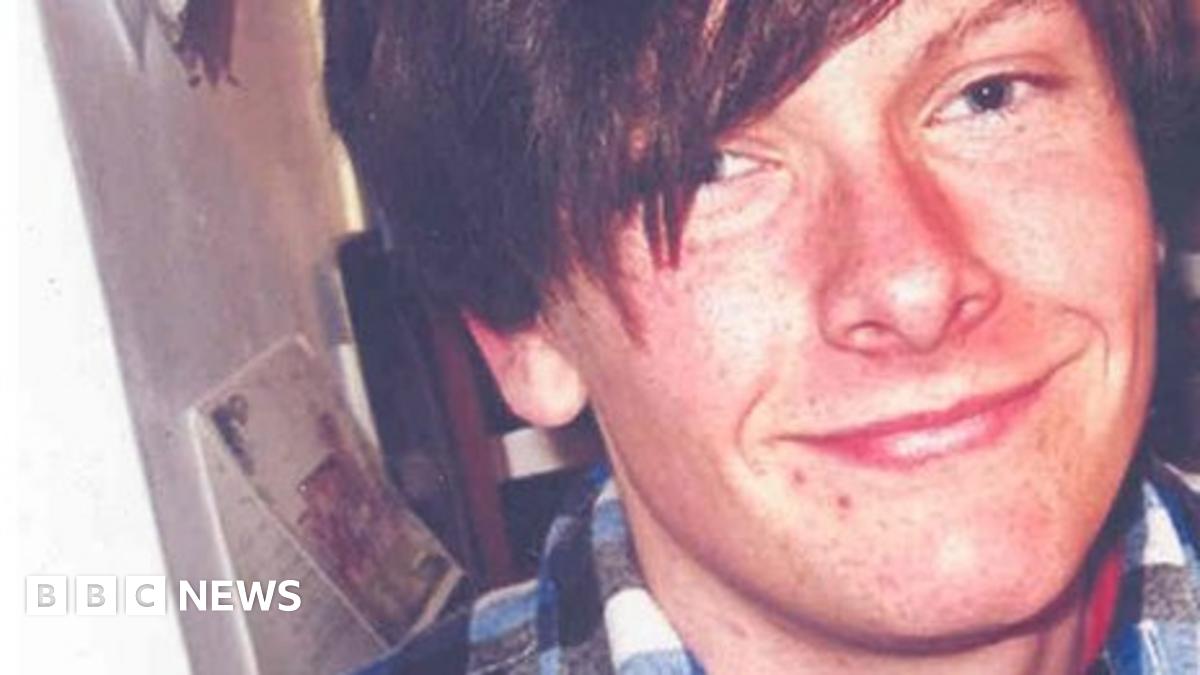 Douglas Ferguson's death examined by IPCC - BBC News