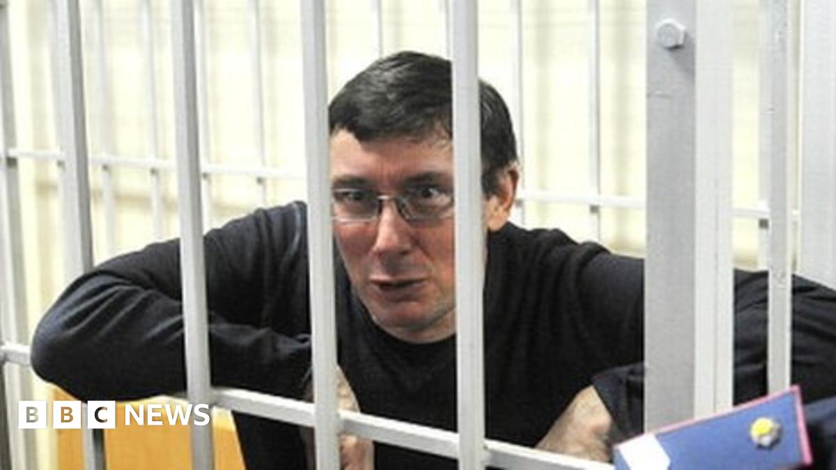 Ukraine Lutsenko arrest 'violated rights', says court - BBC News