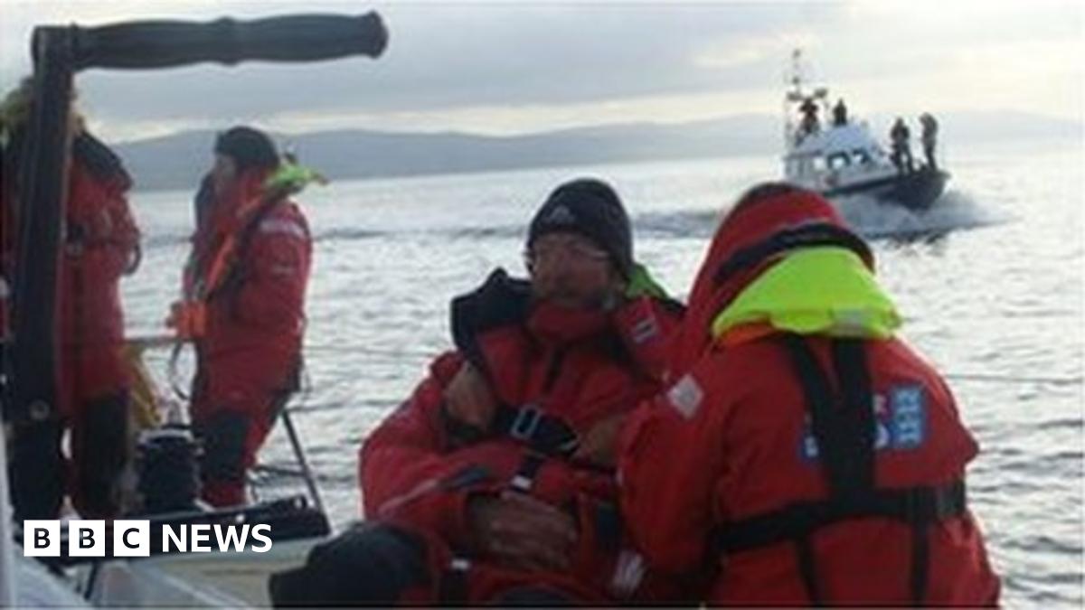 Clipper Yacht Race hailed a success as 200,000 visit city - BBC News