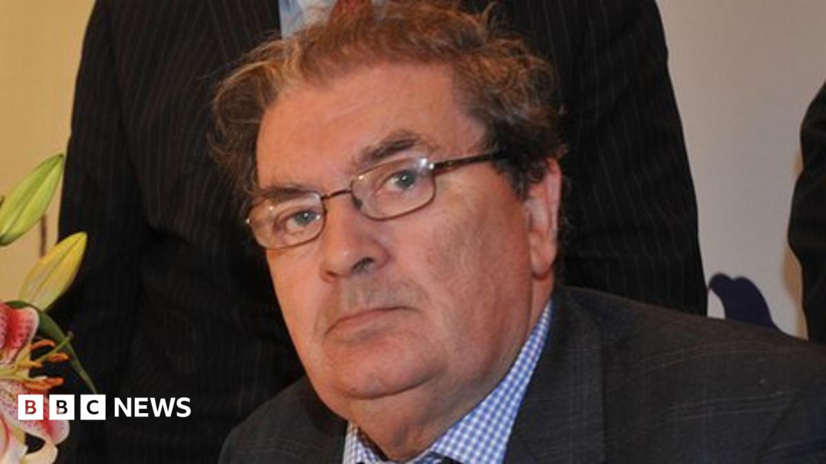 John Hume knighted by Pope Benedict - BBC News