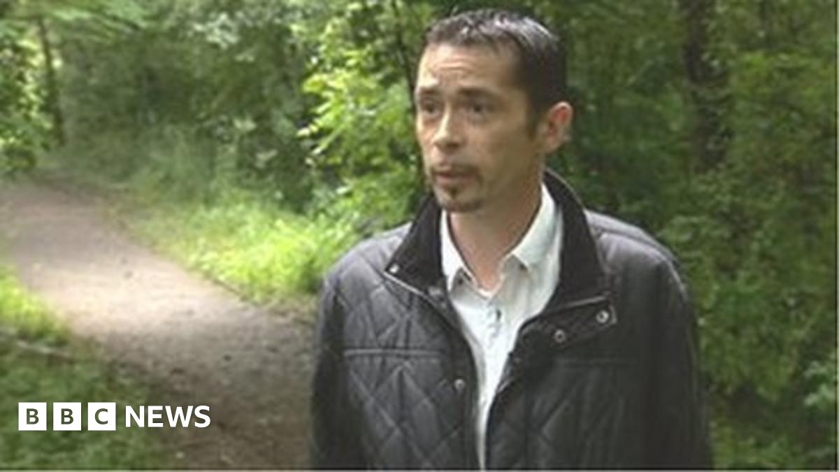 Union launches campaign over compensation scheme cuts - BBC News