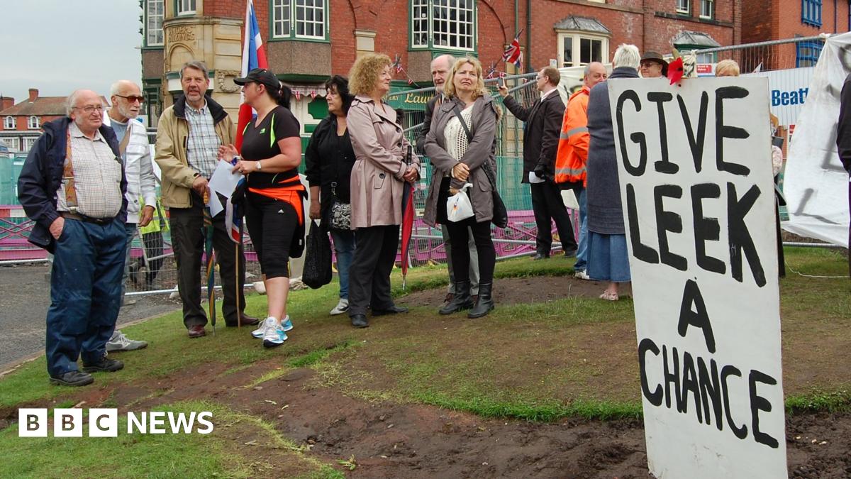 Leek roundabout: No public inquiry, says minister - BBC News