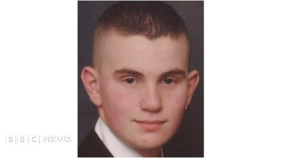 Tributes to Derry drowning victim Connor McCafferty - BBC News