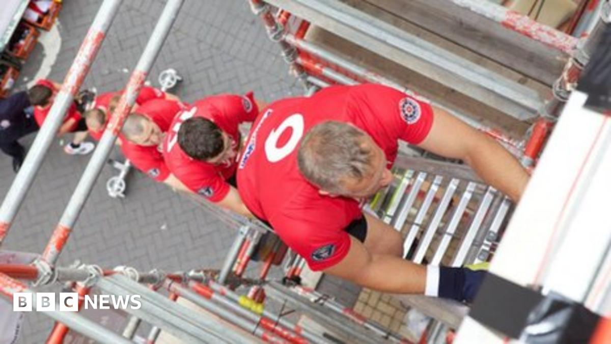 Firefighters' ladder climbing world record confirmed - BBC News