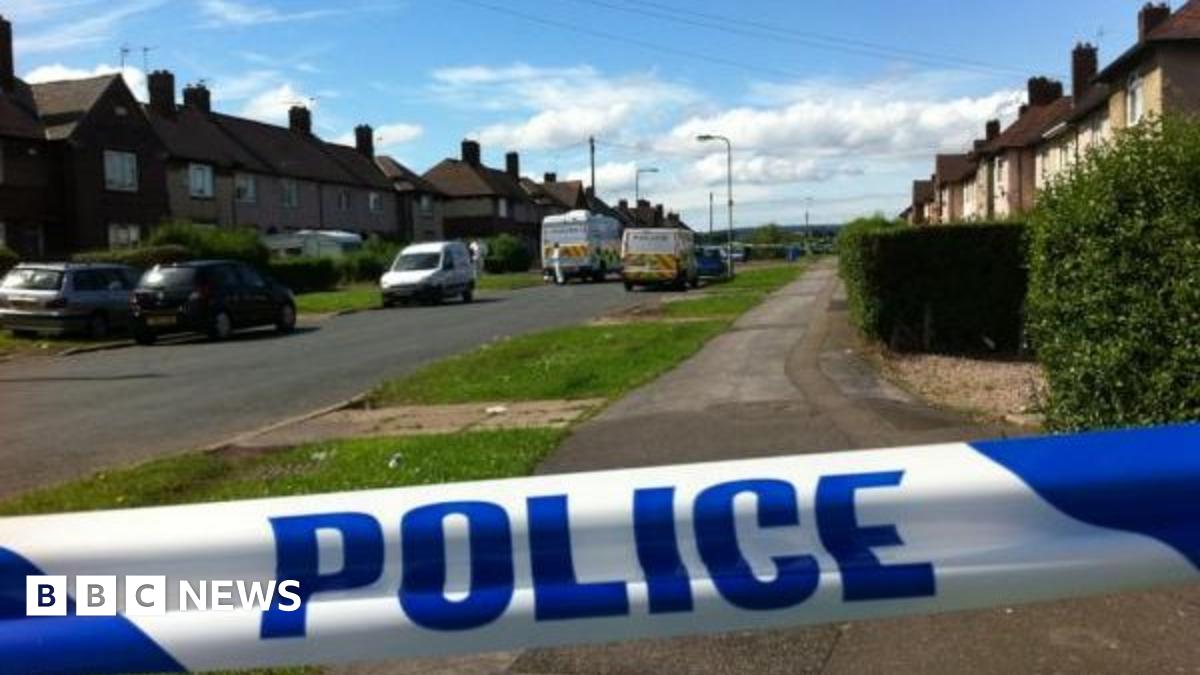 Man's body discovered in Parson Cross house - BBC News