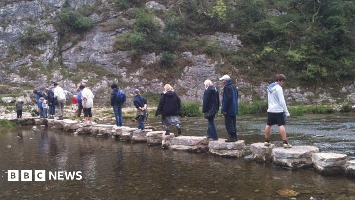 Dovedale stepping stones closed as two 'dislodged' - BBC News
