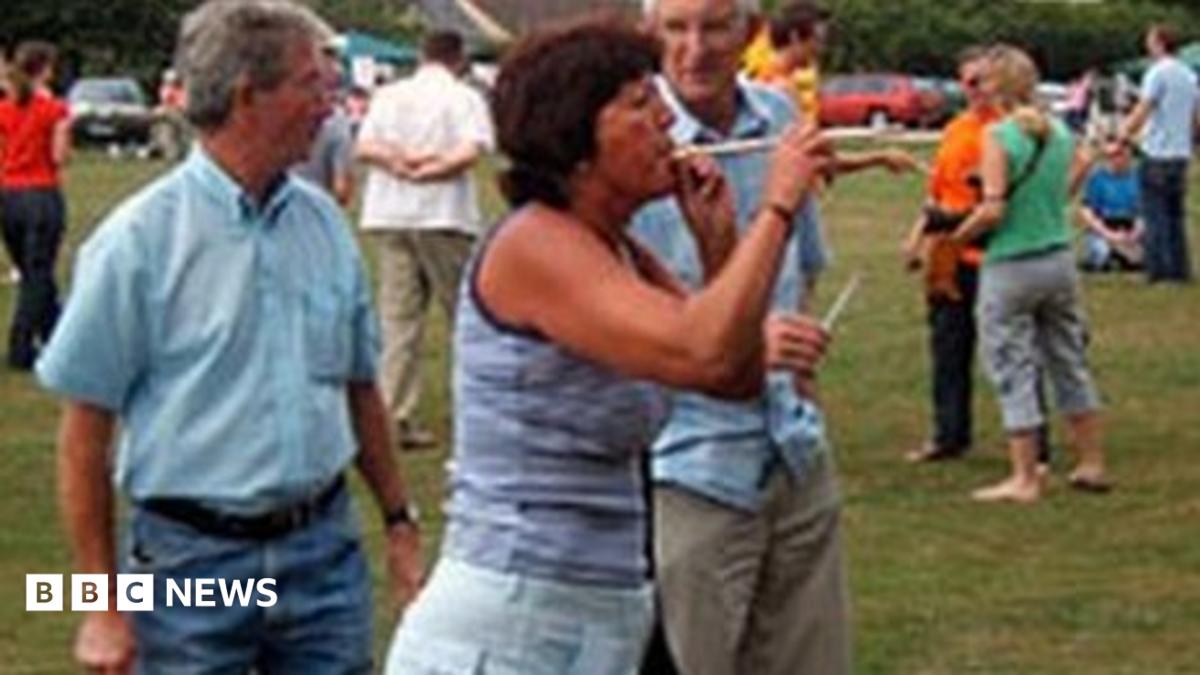 World Pea Shooting Championships held in Cambridgeshire - BBC News