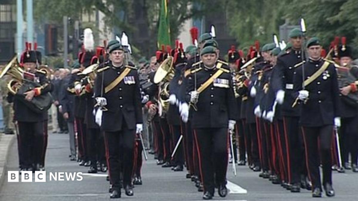 Anniversary parade for Plymouth's 29 Commando Regiment - BBC News