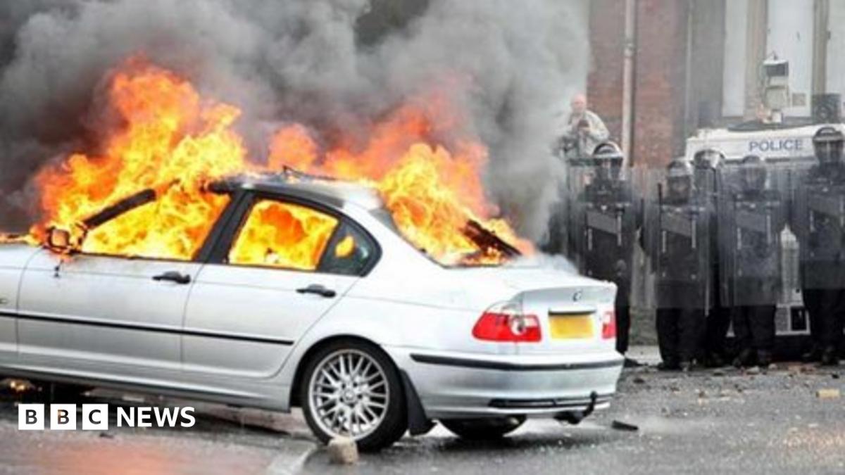 Ardoyne riots: Teenager faces custody over 12 July trouble - BBC News