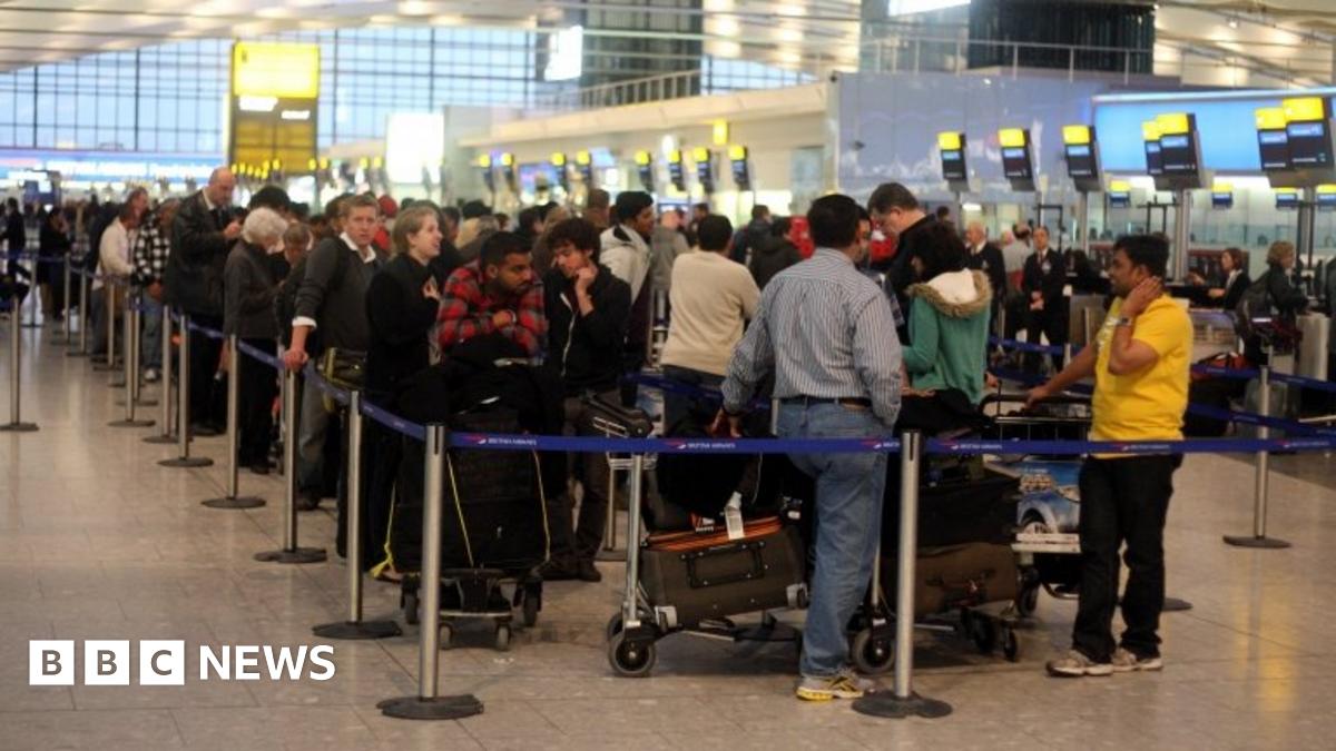 UK border checks relaxed to speed up entry, MPs told - BBC News