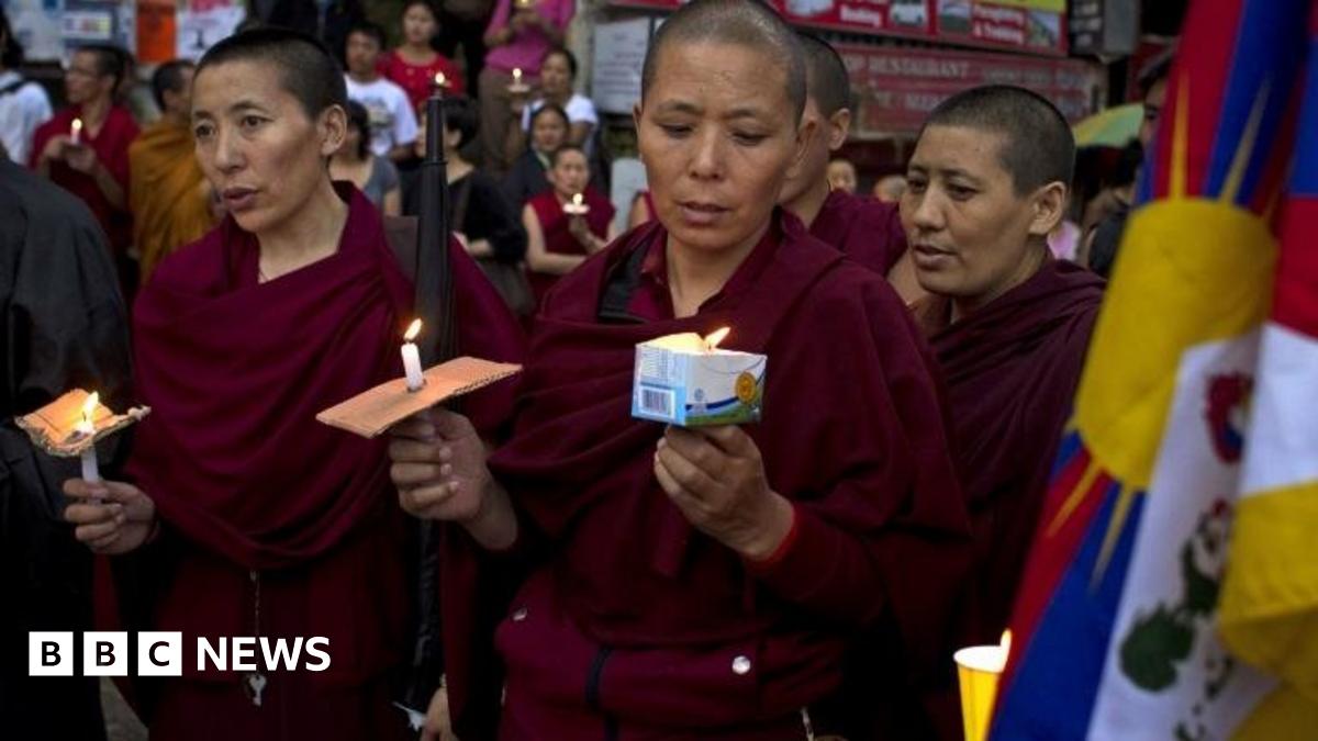 US: China human rights 'deteriorating' - BBC News