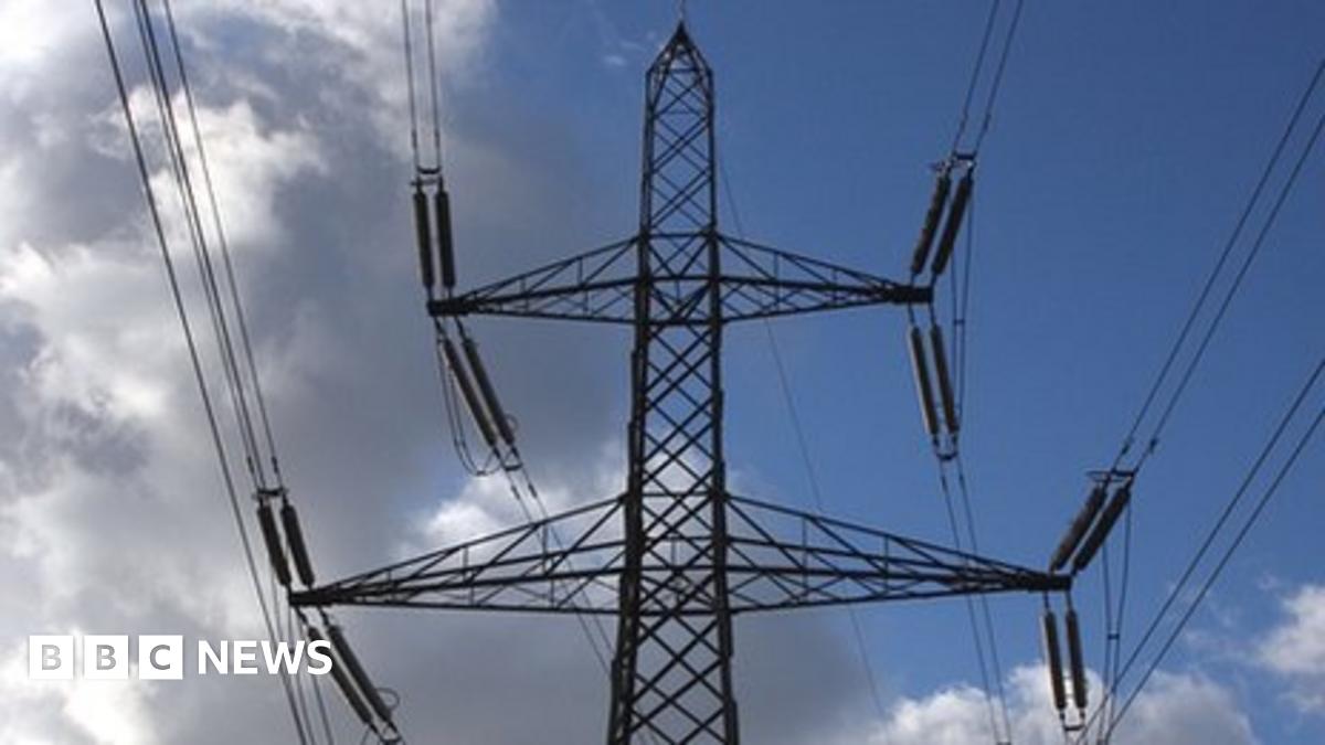 Stratford power cut affects 50 properties and traffic lights - BBC News