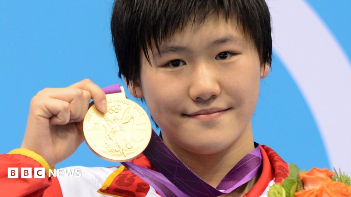 China swimmer: Netizens leap to Ye Shiwen's defence - BBC News