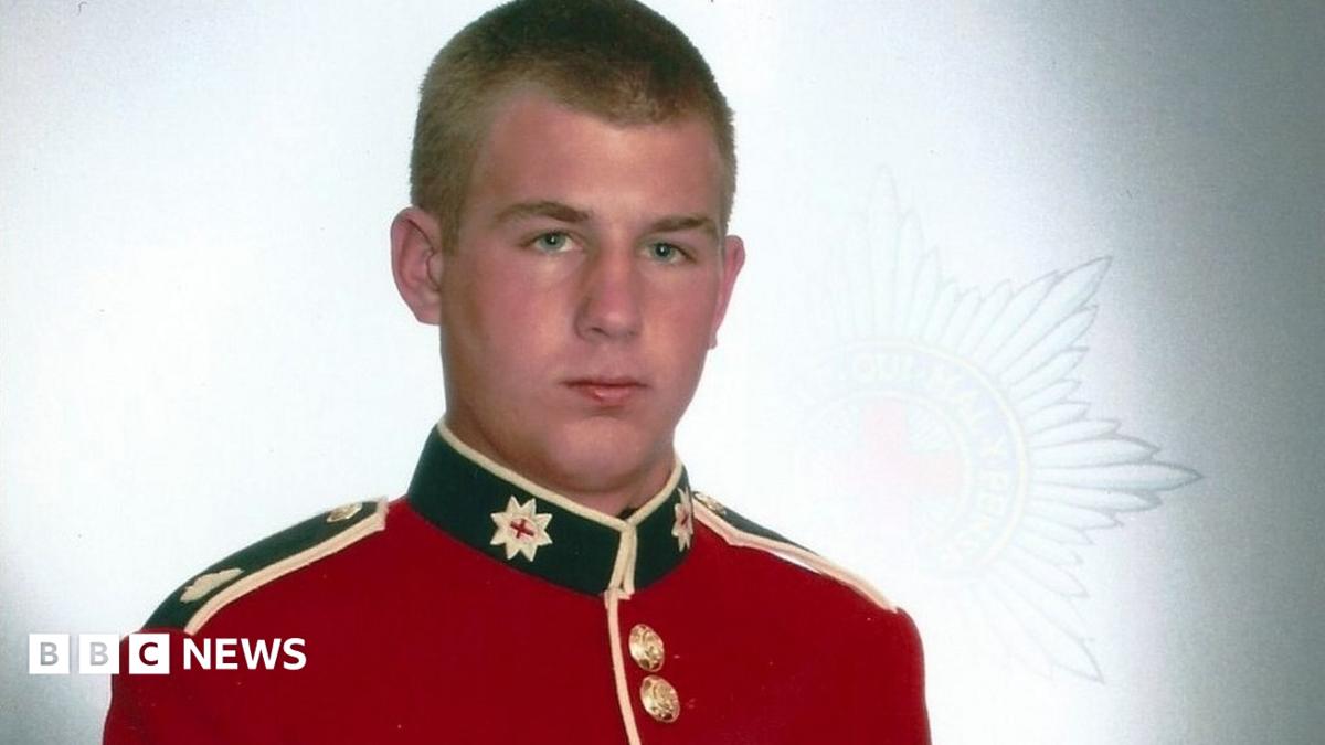 Soldier Jack Davies, injured in 2009 Afghan blast, dies aged 23 - BBC News