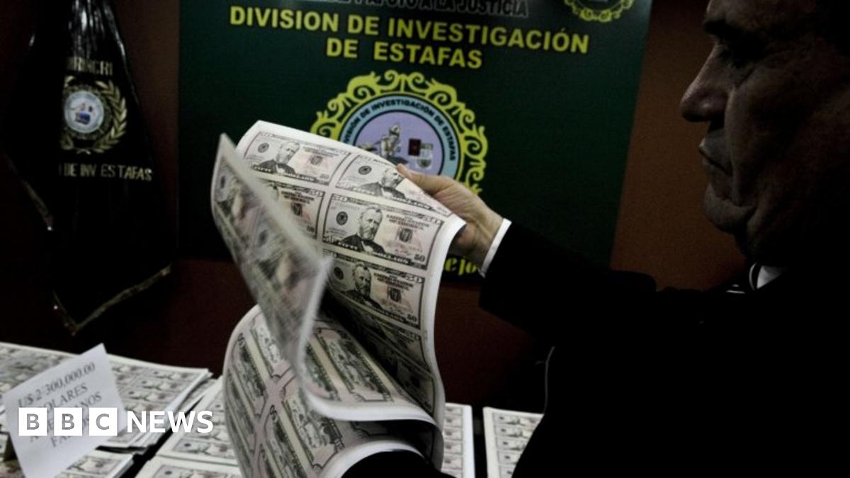 Peruvian police seize $2.3m in fake bills - BBC News
