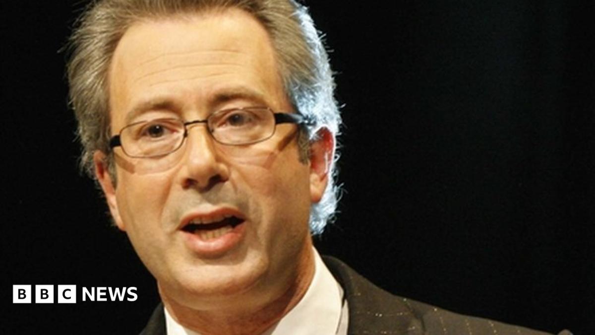 Ben Elton writing new BBC sitcom - BBC News