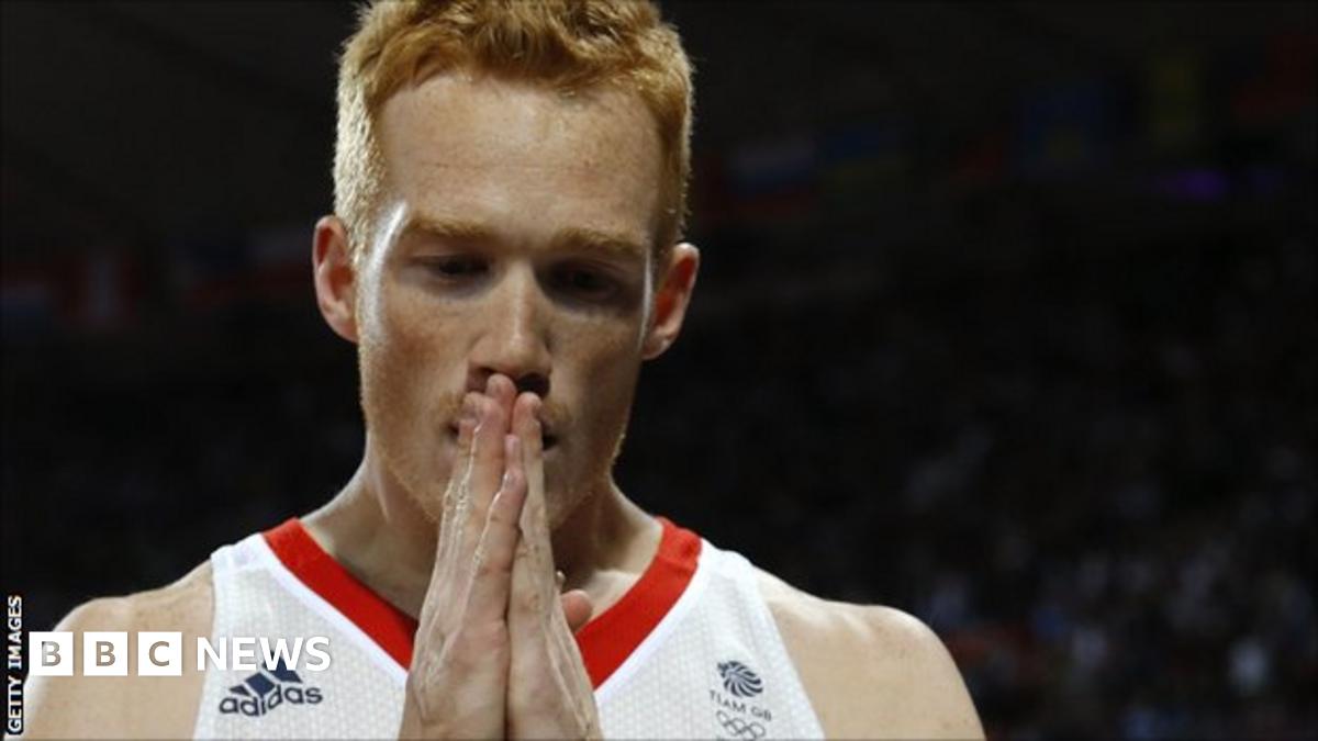 London 2012: Greg Rutherford roundabout plan - BBC News