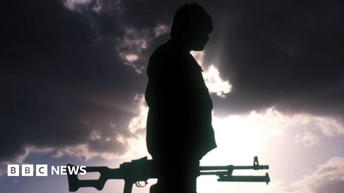Turkish troops and Kurdish rebels 'killed in clashes' - BBC News