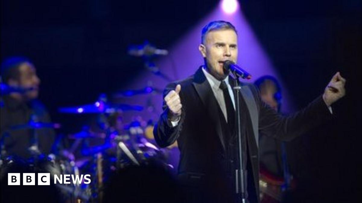 Gary Barlow says fourth child Poppy has been stillborn - BBC News