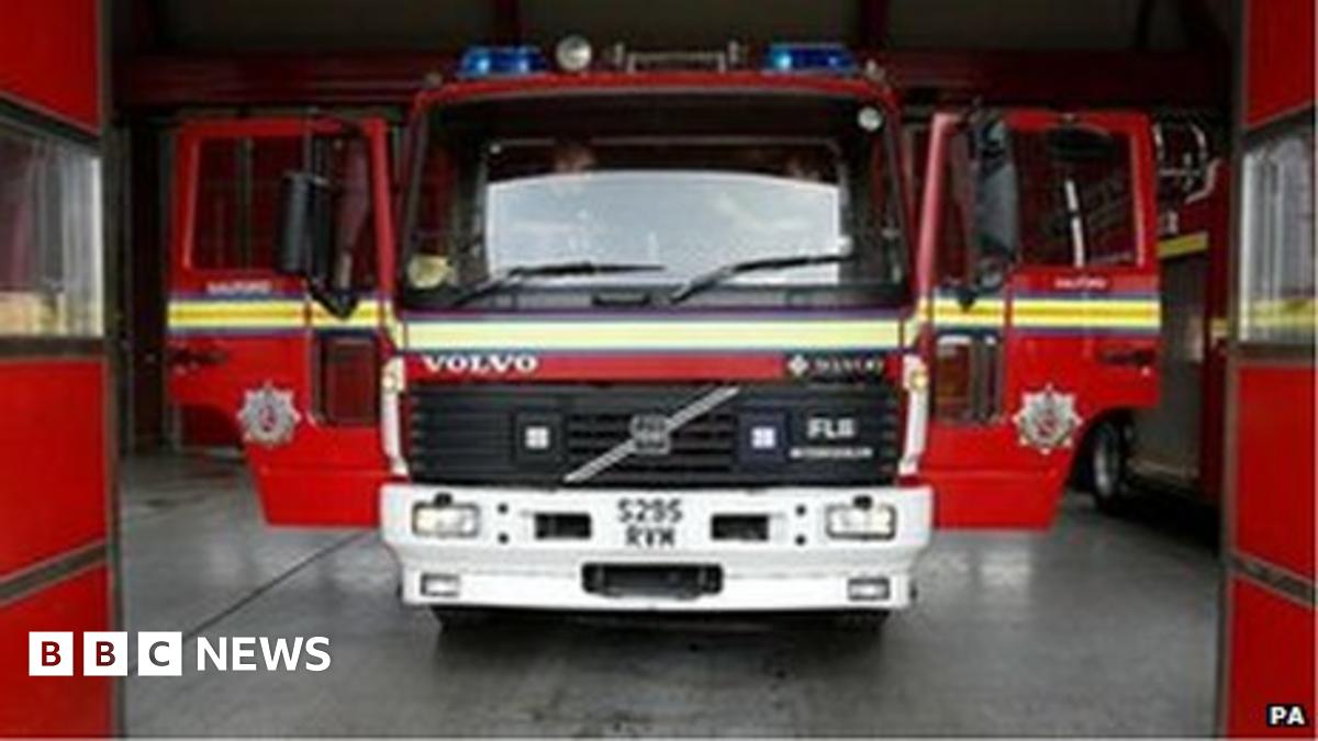 Fulwood Royal Mail sorting office chemical alert - BBC News