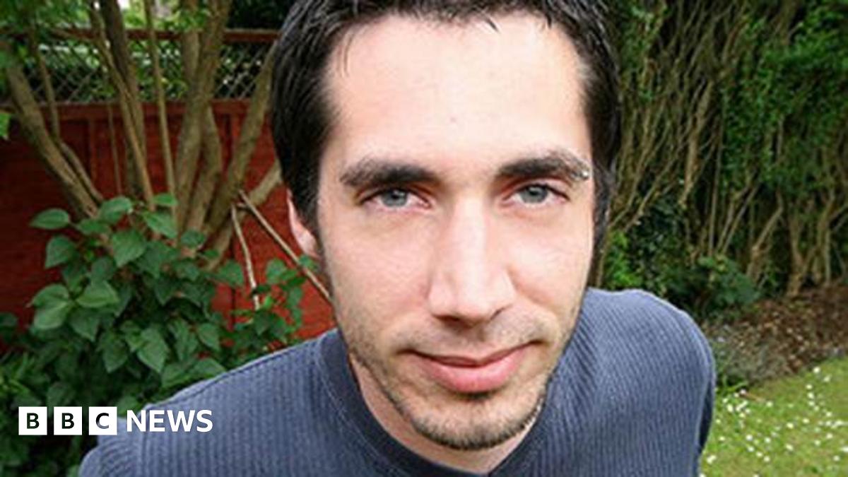 Tributes to music journalist James McLaren - BBC News