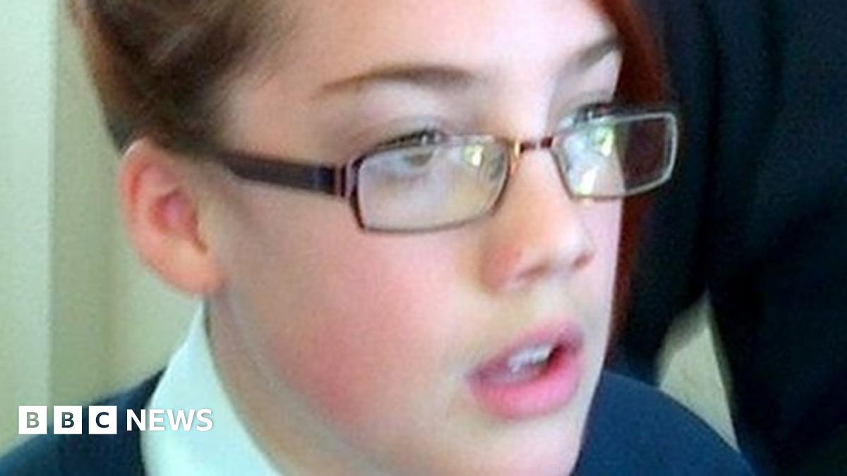 Tia Sharp: Met Police admit body search error - BBC News