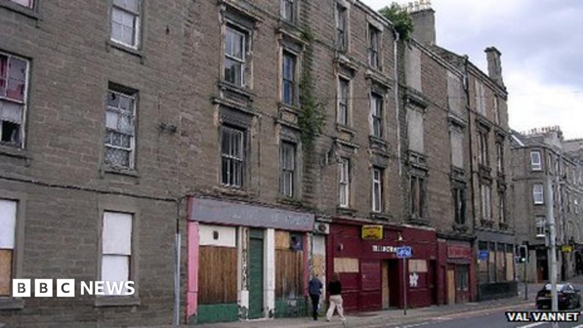 Dundee Council to take action over derelict buildings - BBC News