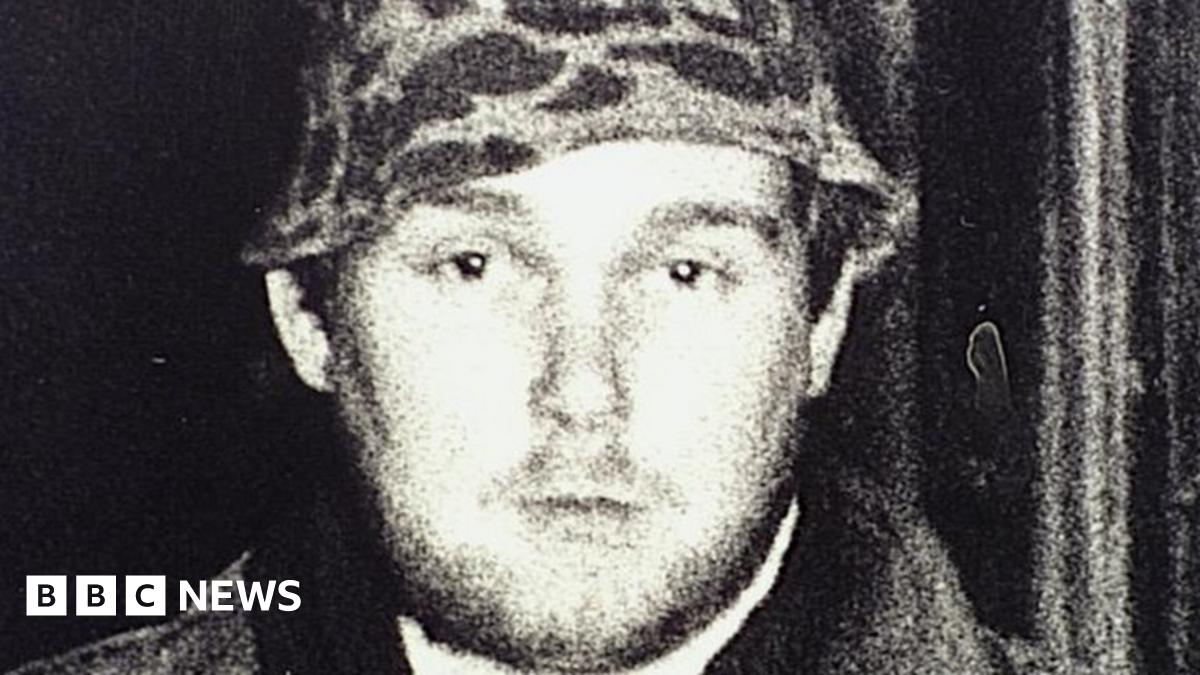 Hungerford massacre: Reluctant remembrance 25 years on - BBC News