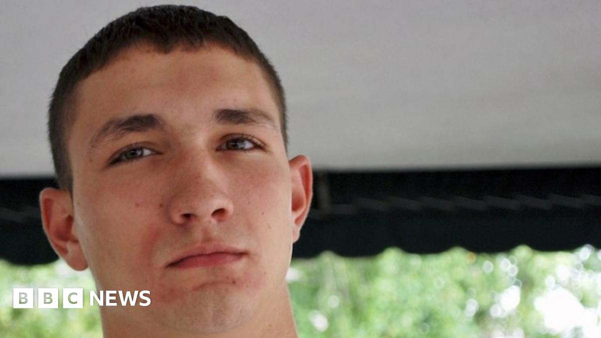 Awol US soldier Naser Jason Abdo jailed for life - BBC News