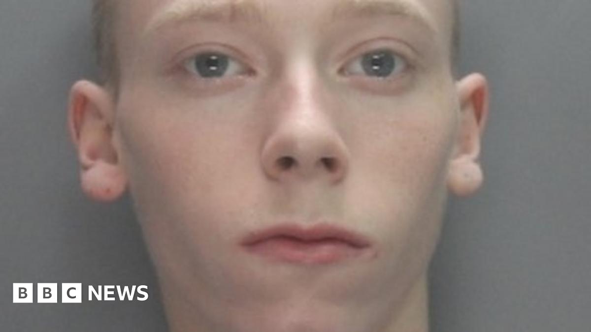 Jordan Flattery jailed for killing Graham Snowden - BBC News