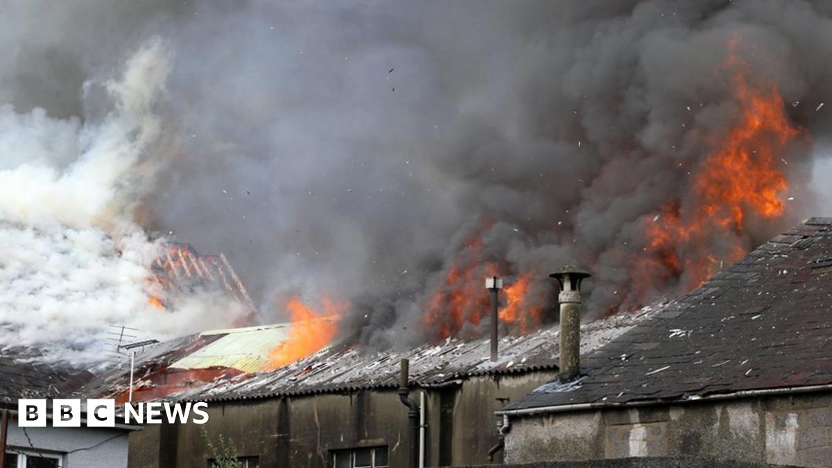 Ballymena laundry fire witnesses sought - BBC News
