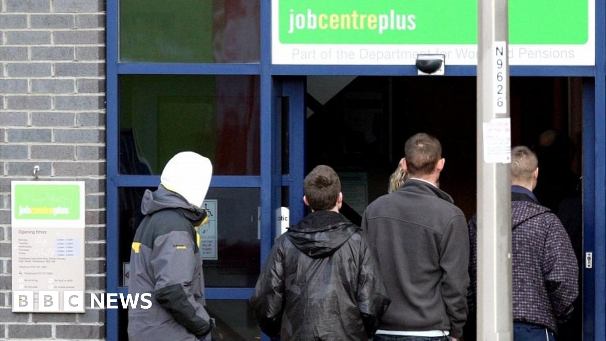 UK unemployment falls again in three months to July - BBC News