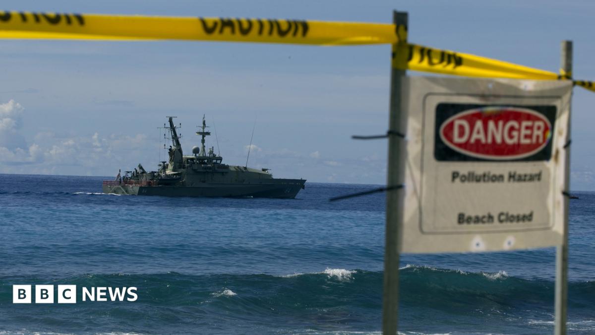 Guilty plea over Christmas Island asylum boat tragedy - BBC News