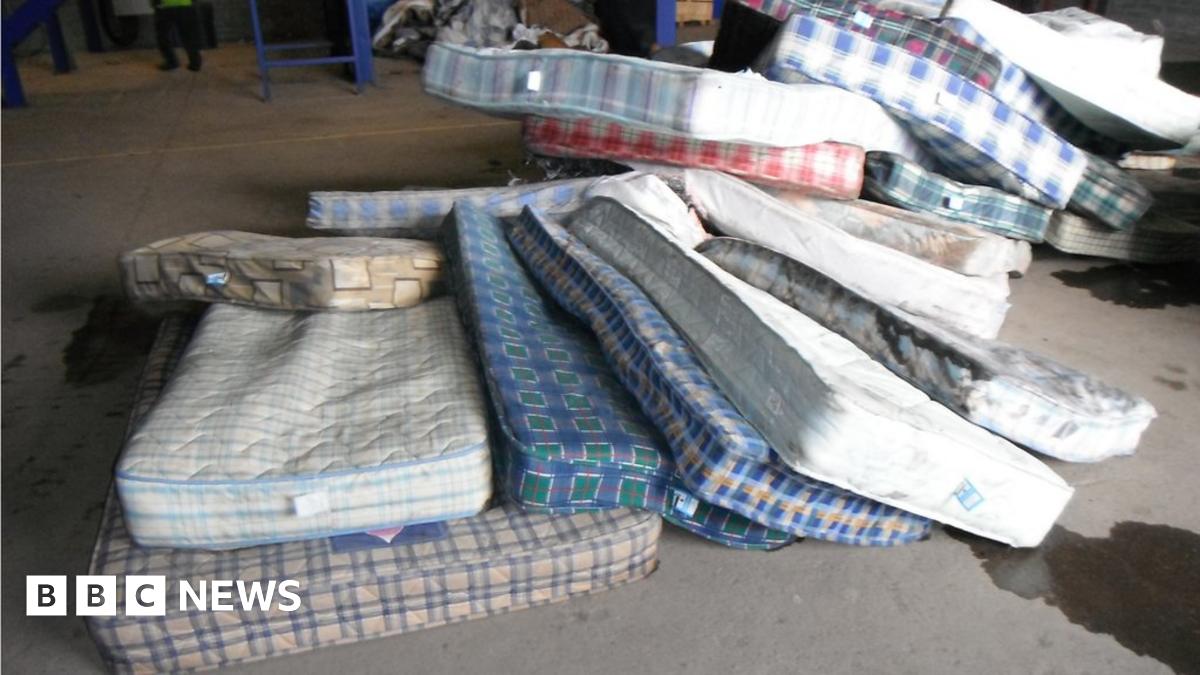 Mattress recycling service to cut landfill and fly-tipping - BBC News