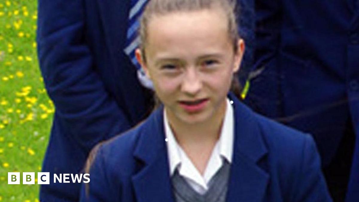 Funeral for teenager killed in horse riding accident - BBC News
