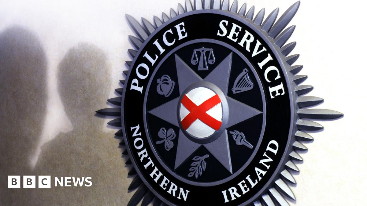 Only two candidates for PSNI deputy chief constable post - BBC News