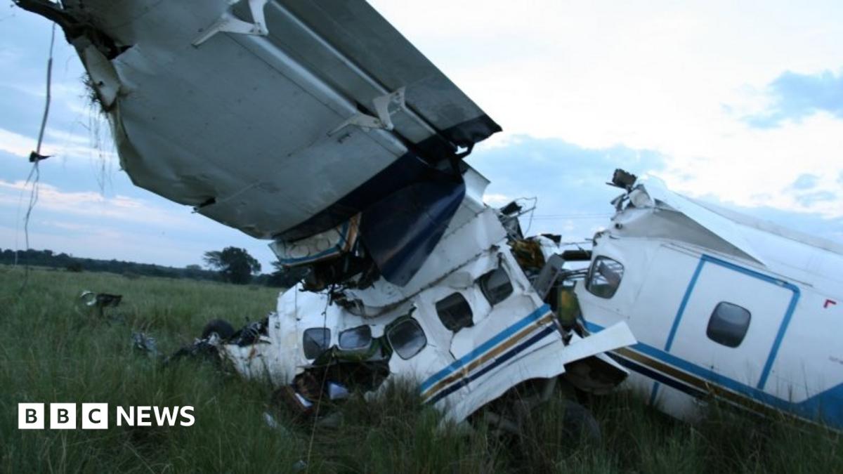 Masai Mara: Four killed in plane crash - BBC News