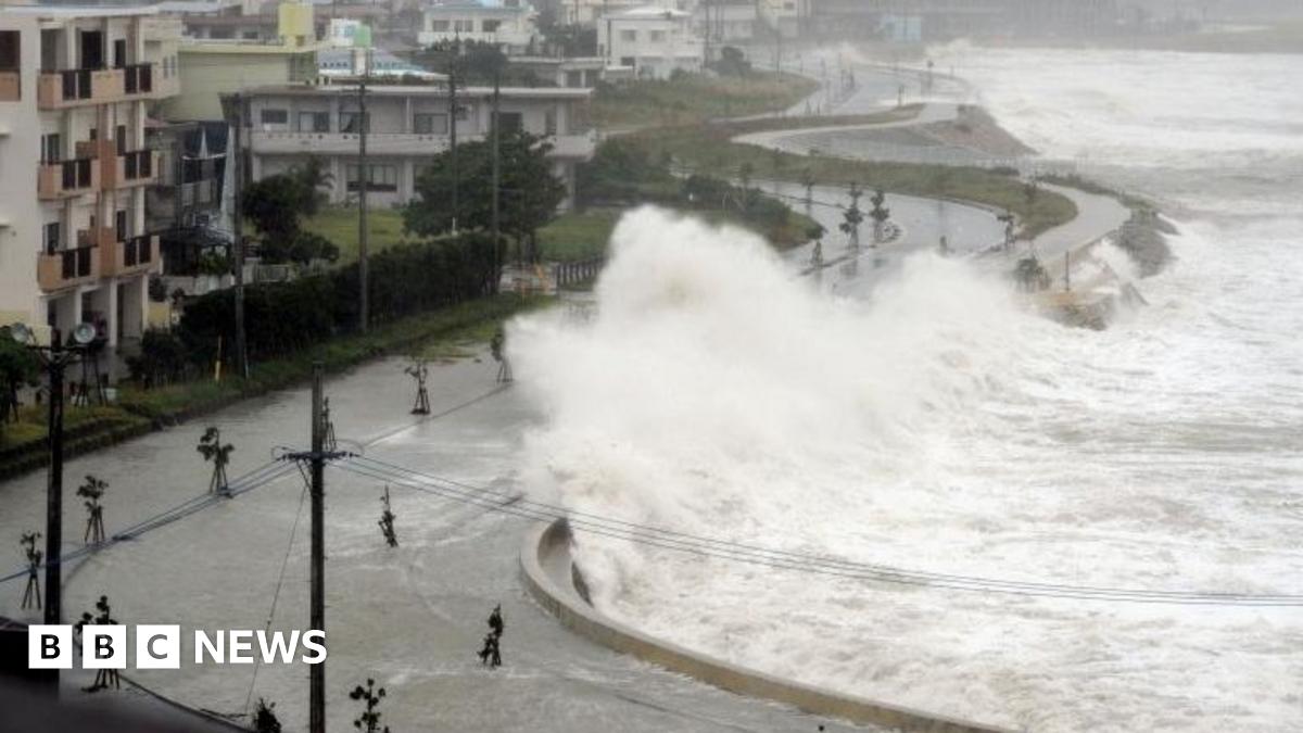 Typhoon Bolaven heads to S Korea after lashing Okinawa - BBC News