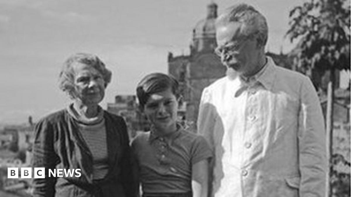 Trotsky's grandson recalls ice pick killing - BBC News