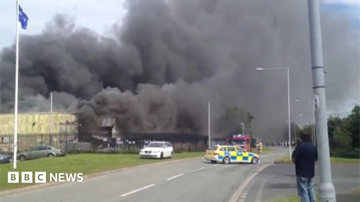 Ifor Williams Trailers fire 'Dee contamination avoided' - BBC News
