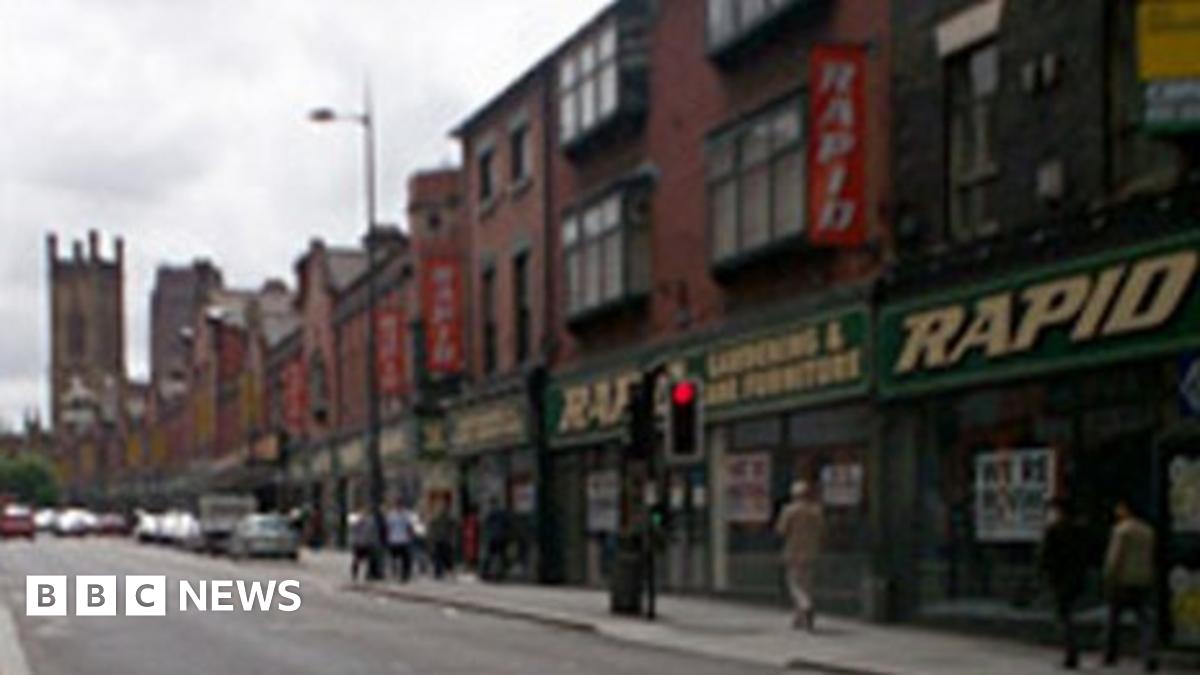 Alcohol zone for Liverpool street drinkers - BBC News