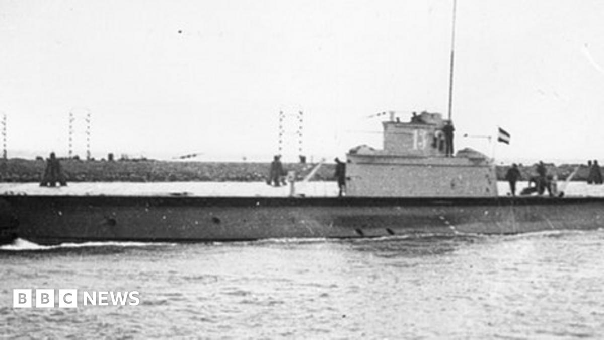 Dutch Navy to search for Dundee-based submarine lost in WWII - BBC News