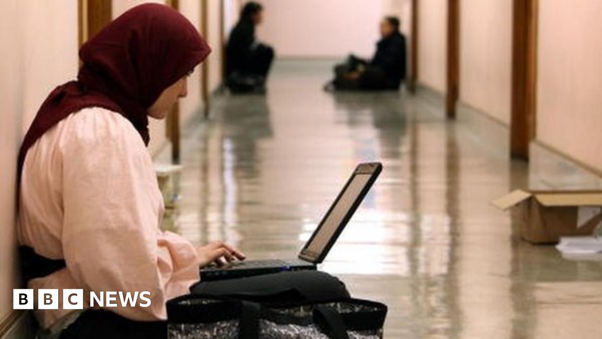 Muslim network Salamworld aims to be Facebook rival - BBC News